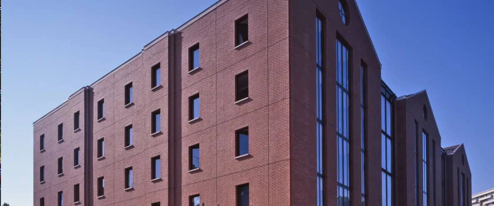 ESLSCA Business School - MBAGRADSCHOOLS